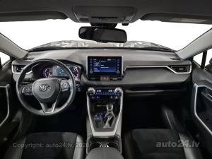 Black Toyota RAV4 2021 in Tallinn, with an engine capacity of 2.00 L and mileage of 99 thousand km for 24990 €, photo 9 on AUTOMOTO.COM.LV