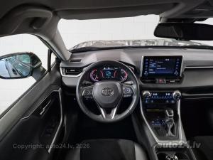 Black Toyota RAV4 2021 in Tallinn, with an engine capacity of 2.00 L and mileage of 99 thousand km for 24990 €, photo 10 on AUTOMOTO.COM.LV