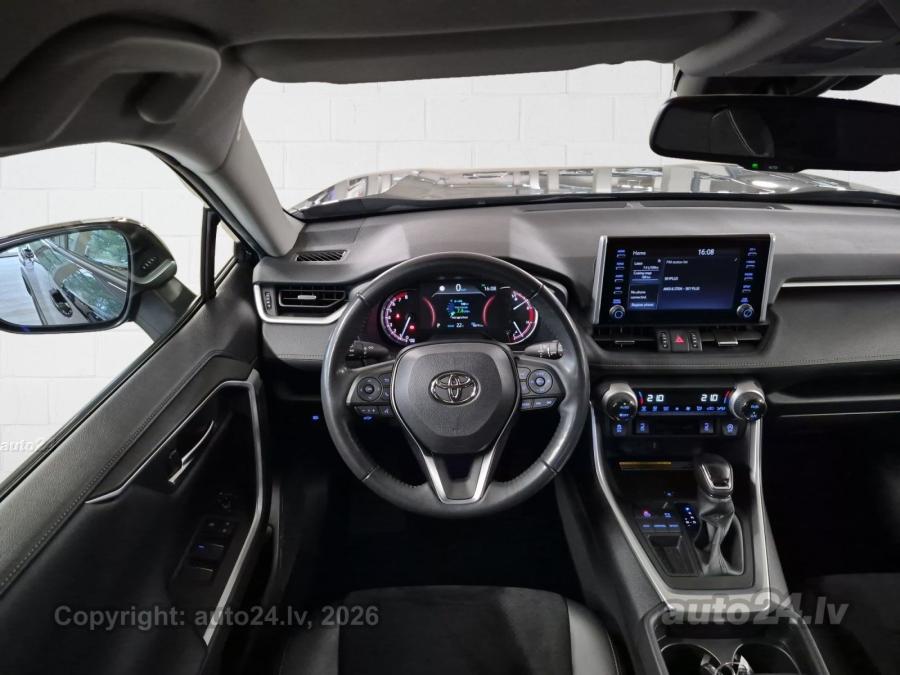 Black Toyota RAV4 2021 in Tallinn, with an engine capacity of 2.00 L and mileage of 99 thousand km for 24990 €, photo 10 on AUTOMOTO.COM.LV