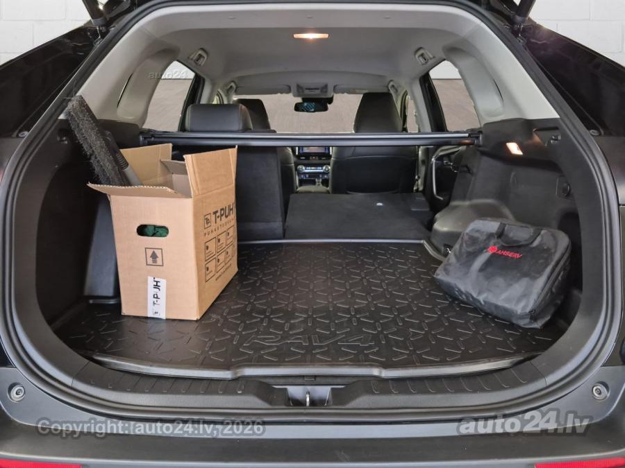 Black Toyota RAV4 2021 in Tallinn, with an engine capacity of 2.00 L and mileage of 99 thousand km for 24990 €, photo 11 on AUTOMOTO.COM.LV