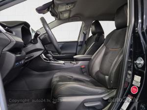 Black Toyota RAV4 2021 in Tallinn, with an engine capacity of 2.00 L and mileage of 99 thousand km for 24990 €, photo 12 on AUTOMOTO.COM.LV
