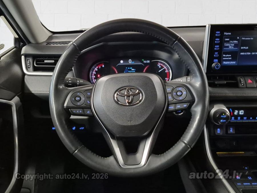Black Toyota RAV4 2021 in Tallinn, with an engine capacity of 2.00 L and mileage of 99 thousand km for 24990 €, photo 13 on AUTOMOTO.COM.LV