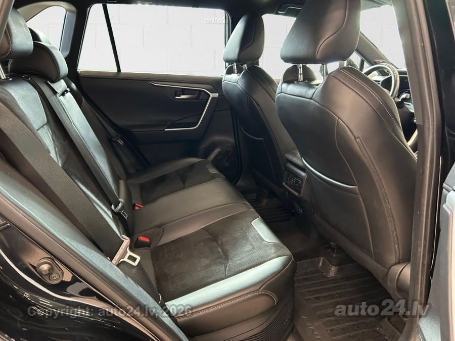 Melns Toyota RAV4 2021 Pērnava, ar dzinēja tilpumu 2.50 L un nobraukumu 90 tūkst. km par 30990 €, foto 8 vietnē AUTOMOTO.COM.LV