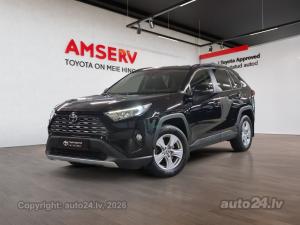Black Toyota RAV4 2021 in Tallinn, with an engine capacity of 2.00 L and mileage of 170 thousand km for 22490 €, photo 1 on AUTOMOTO.COM.LV