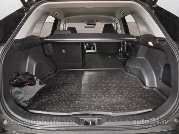 Melns Toyota RAV4 2021 Tallina, ar dzinēja tilpumu 2.00 L un nobraukumu 170 tūkst. km par 22490 €, foto 11 vietnē AUTOMOTO.COM.LV