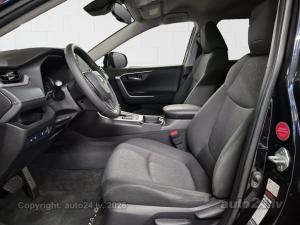 Melns Toyota RAV4 2021 Tallina, ar dzinēja tilpumu 2.00 L un nobraukumu 170 tūkst. km par 22490 €, foto 12 vietnē AUTOMOTO.COM.LV