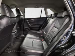 Melns Toyota RAV4 2021 Tallina, ar dzinēja tilpumu 2.50 L un nobraukumu 110 tūkst. km par 28490 €, foto 20 vietnē AUTOMOTO.COM.LV
