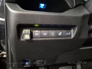 Melns Toyota RAV4 2021 Tallina, ar dzinēja tilpumu 2.50 L un nobraukumu 110 tūkst. km par 28490 €, foto 24 vietnē AUTOMOTO.COM.LV