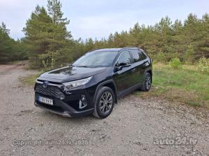Черный Тойота РАВ 4 2022 в Саку, объемом двигателя 2.50 л и пробегом 78 тыс. км за 29500 €, фото  на AUTOMOTO.COM.LV