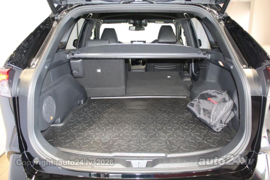 Melns Toyota RAV4 2022 Tallina, ar dzinēja tilpumu 2.50 L un nobraukumu 92 tūkst. km par 30490 €, foto 11 vietnē AUTOMOTO.COM.LV