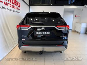 Black Toyota RAV4 2022 in Tallinn, with an engine capacity of 2.00 L and mileage of 86 thousand km for 24990 €, photo 7 on AUTOMOTO.COM.LV