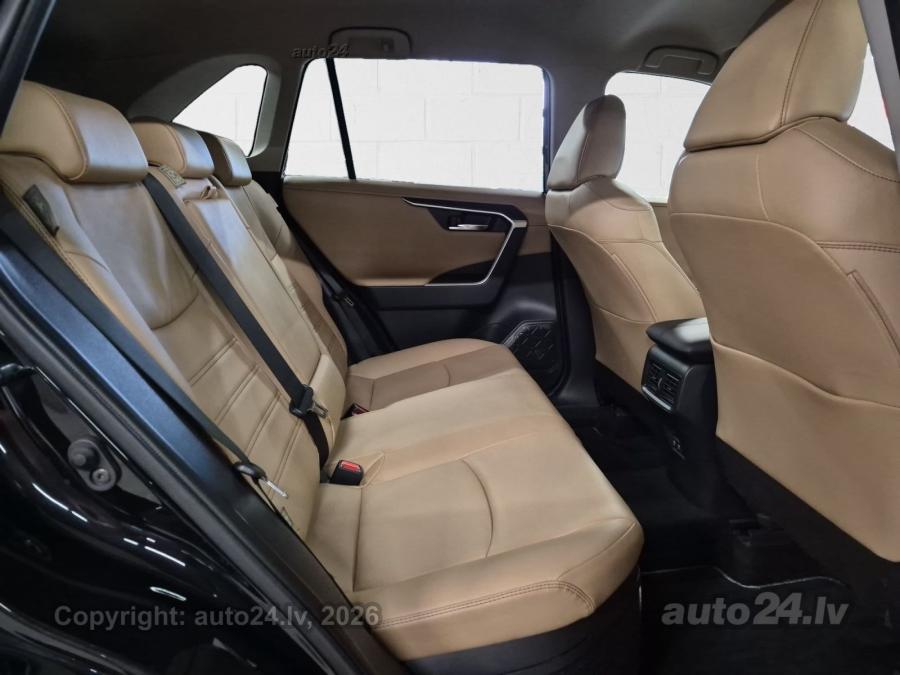 Melns Toyota RAV4 2022 Tallina, ar dzinēja tilpumu 2.50 L un nobraukumu 148 tūkst. km par 26990 €, foto 8 vietnē AUTOMOTO.COM.LV