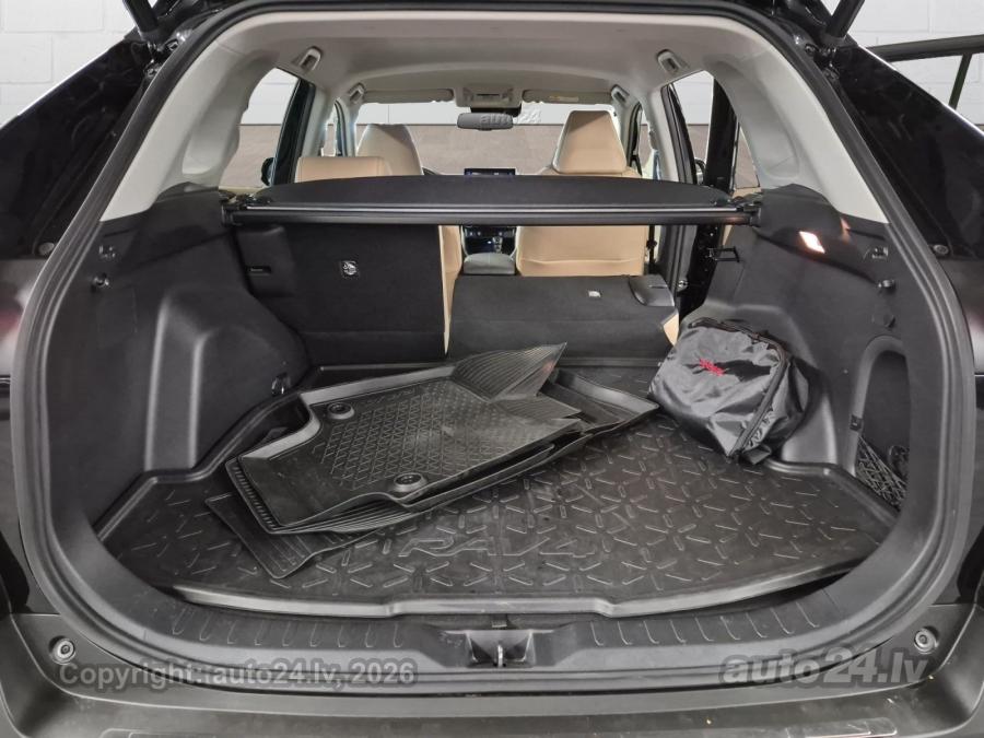 Melns Toyota RAV4 2022 Tallina, ar dzinēja tilpumu 2.50 L un nobraukumu 148 tūkst. km par 26990 €, foto 11 vietnē AUTOMOTO.COM.LV