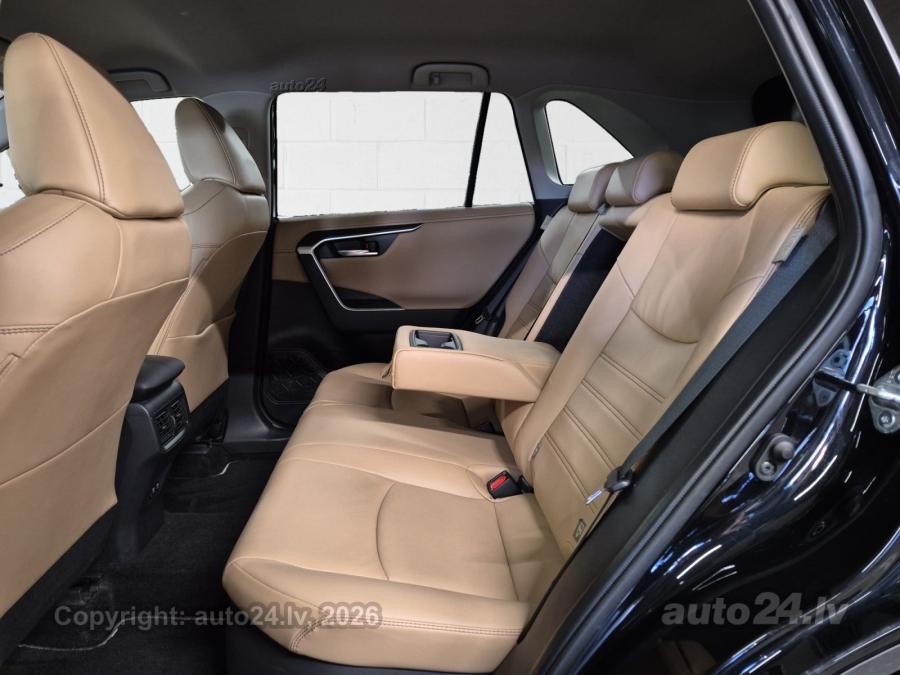 Melns Toyota RAV4 2022 Tallina, ar dzinēja tilpumu 2.50 L un nobraukumu 148 tūkst. km par 26990 €, foto 20 vietnē AUTOMOTO.COM.LV