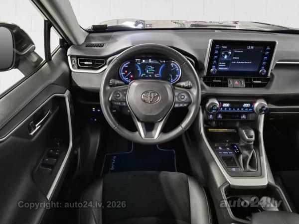Black Toyota RAV4 2022 in Tallinn, with an engine capacity of 2.50 L and mileage of 62 thousand km for 31490 €, photo 10 on AUTOMOTO.COM.LV