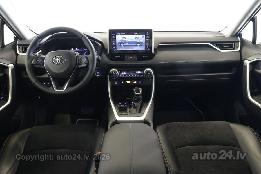 Black Toyota RAV4 2022 in Tallinn, with an engine capacity of 2.49 L and mileage of 57 thousand km for 29990 €, photo 9 on AUTOMOTO.COM.LV