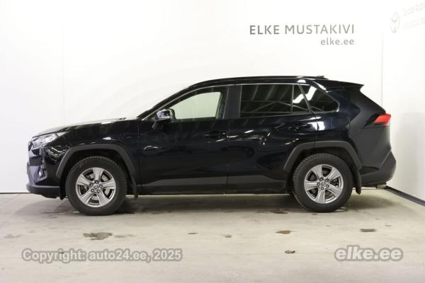Melns Toyota RAV4 2023 Tallina, ar dzinēja tilpumu 1.99 L un nobraukumu 36 tūkst. km par 31990 €, foto 3 vietnē AUTOMOTO.COM.LV