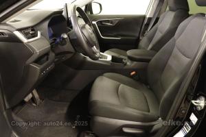 Black Toyota RAV4 2023 in Tallinn, with an engine capacity of 1.99 L and mileage of 36 thousand km for 31990 €, photo 11 on AUTOMOTO.COM.LV