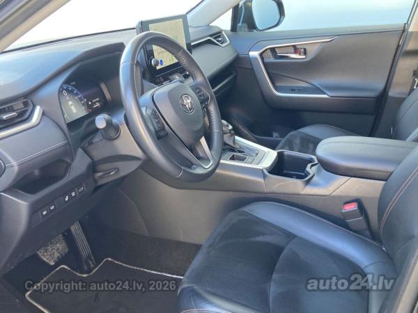Melns Toyota RAV4 2023 Tallina, ar dzinēja tilpumu 2.49 L un nobraukumu 50 tūkst. km par 33495 €, foto 11 vietnē AUTOMOTO.COM.LV