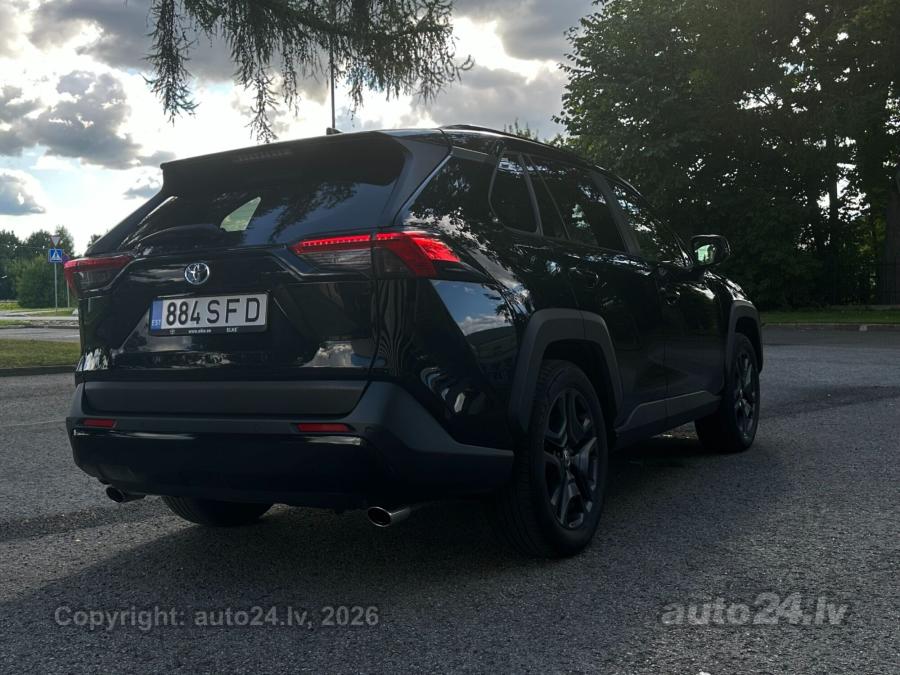 Melns Toyota RAV4 2023 Narva, ar dzinēja tilpumu 2.50 L un nobraukumu 61 tūkst. km par 39900 €, foto 6 vietnē AUTOMOTO.COM.LV