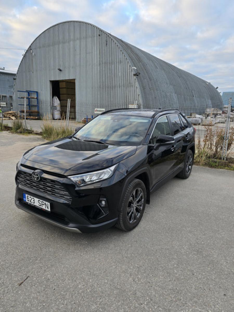 Melns Toyota RAV4 2023 Tartu, ar dzinēja tilpumu 2.00 L un nobraukumu 32 tūkst. km par 31000 €, foto 5 vietnē AUTOMOTO.COM.LV