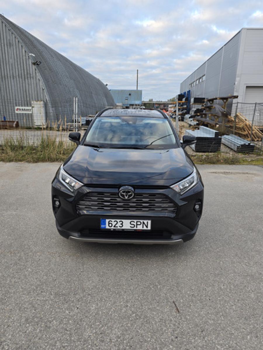 Melns Toyota RAV4 2023 Tartu, ar dzinēja tilpumu 2.00 L un nobraukumu 32 tūkst. km par 31000 €, foto 8 vietnē AUTOMOTO.COM.LV