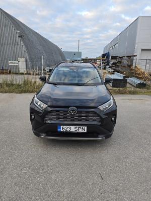 Melns Toyota RAV4 2023 Tartu, ar dzinēja tilpumu 2.00 L un nobraukumu 32 tūkst. km par 31000 €, foto 16 vietnē AUTOMOTO.COM.LV