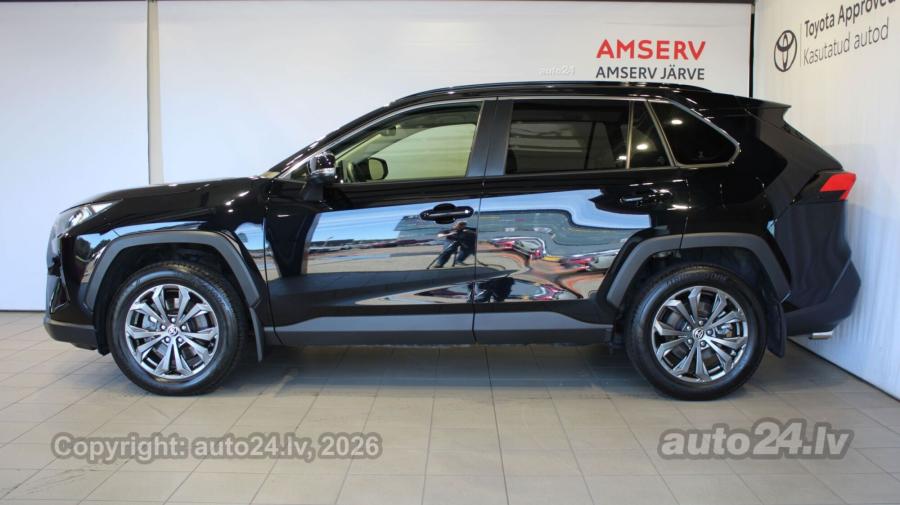 Melns Toyota RAV4 2024 Tallina, ar dzinēja tilpumu 2.50 L un nobraukumu 34 tūkst. km par 35990 €, foto 4 vietnē AUTOMOTO.COM.LV