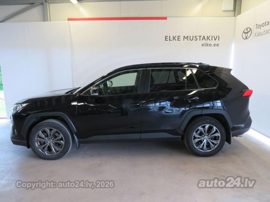 Melns Toyota RAV4 2024 Tallina, ar dzinēja tilpumu 2.49 L un nobraukumu 68 tūkst. km par 36990 €, foto 3 vietnē AUTOMOTO.COM.LV