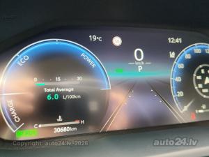 Черный Тойота РАВ 4 2025 в Таллин, объемом двигателя 2.49 л и пробегом 31 тыс. км за 37995 €, фото 14 на AUTOMOTO.COM.LV