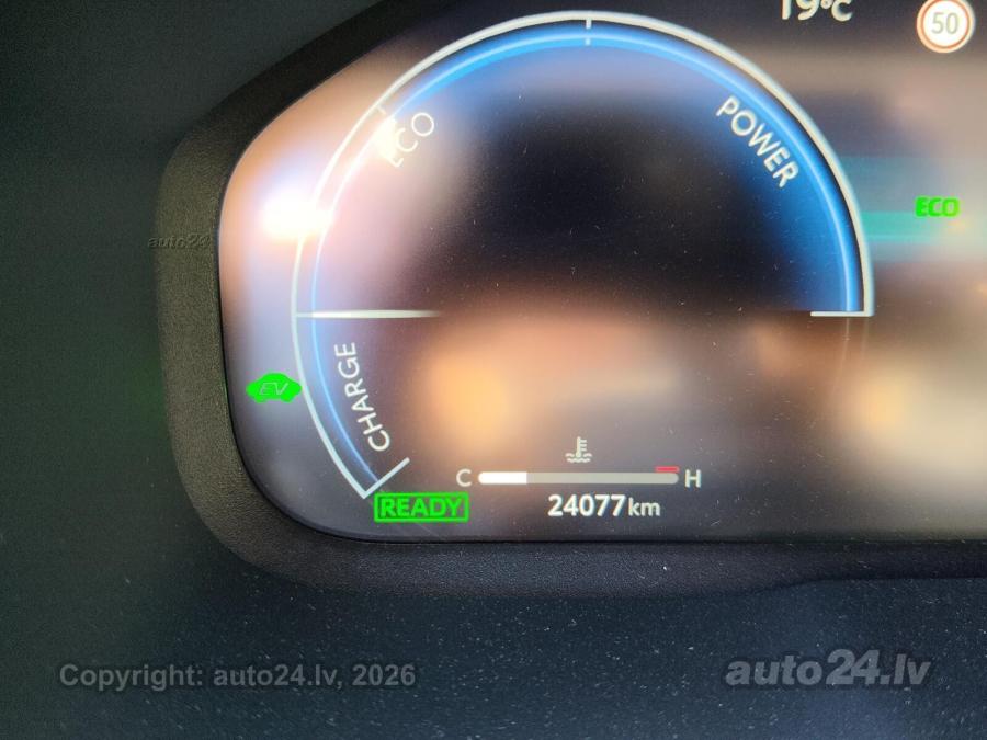 Melns Toyota RAV4 2025 Tallina, ar dzinēja tilpumu 2.49 L un nobraukumu 24 tūkst. km par 37995 €, foto 14 vietnē AUTOMOTO.COM.LV