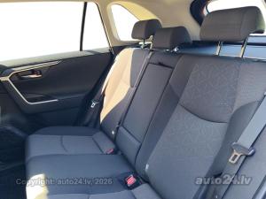 Melns Toyota RAV4 2025 Tallina, ar dzinēja tilpumu 2.49 L un nobraukumu 24 tūkst. km par 37995 €, foto 20 vietnē AUTOMOTO.COM.LV