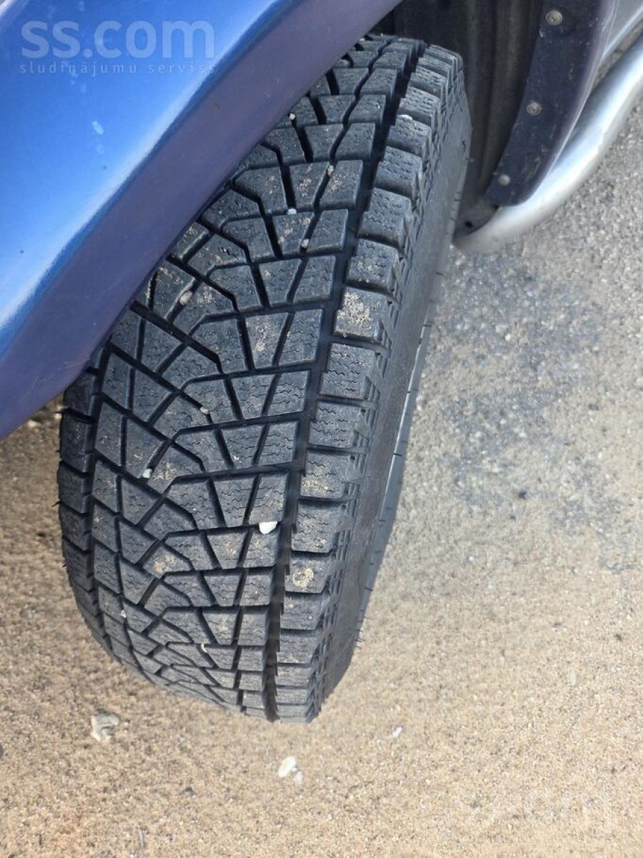 Zils Toyota RAV4 2002 Ludza, ar dzinēja tilpumu 2.00 L un nobraukumu 379 tūkst. km par 2000 €, foto 8 vietnē AUTOMOTO.COM.LV