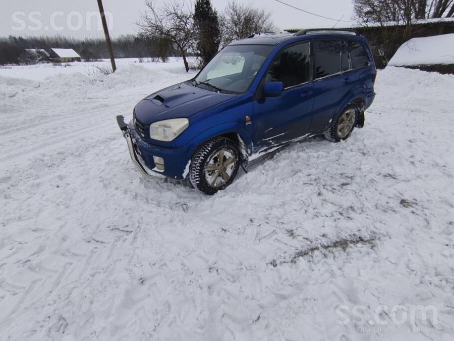 Синий Тойота РАВ 4 2003 в Прейли, объемом двигателя 2.00 л и пробегом 309 тыс. км за 1050 €, фото 1 на AUTOMOTO.COM.LV