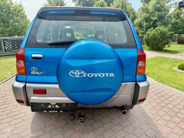 Zils Toyota RAV4 2003 Radviliškis, ar dzinēja tilpumu 2.00 L un nobraukumu 218 tūkst. km par 3750 €, foto 3 vietnē AUTOMOTO.COM.LV