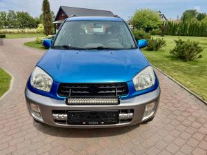 Blue Toyota RAV4 2003 in Radviliskis, with an engine capacity of 2.00 L and mileage of 218 thousand km for 3750 €, photo 5 on AUTOMOTO.COM.LV