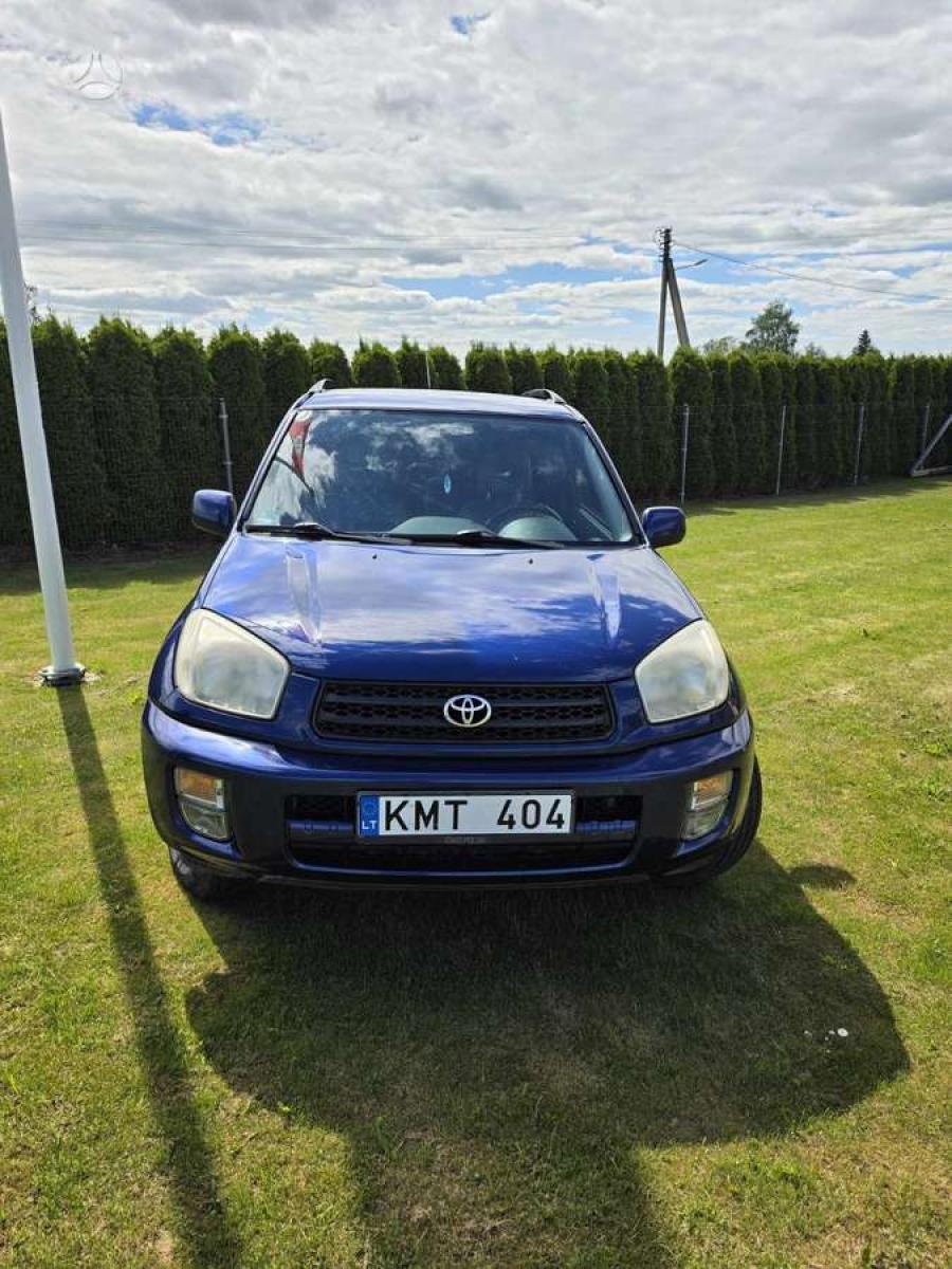 Blue Toyota RAV4 2003 in Kazlu Ruda, with an engine capacity of 1.80 L and mileage of 260 thousand km for 1500 €, photo 1 on AUTOMOTO.COM.LV