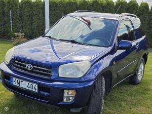 Blue Toyota RAV4 2003 in Kazlu Ruda, with an engine capacity of 1.80 L and mileage of 260 thousand km for 1500 €, photo 3 on AUTOMOTO.COM.LV