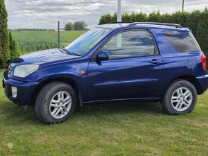 Blue Toyota RAV4 2003 in Kazlu Ruda, with an engine capacity of 1.80 L and mileage of 260 thousand km for 1500 €, photo 7 on AUTOMOTO.COM.LV