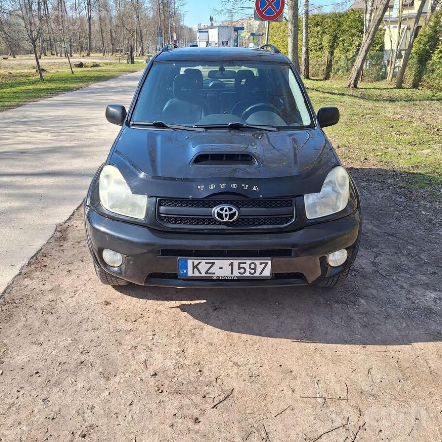 Zils Toyota RAV4 2004 Rīga, ar dzinēja tilpumu 2.00 L un nobraukumu 276 tūkst. km par 2250 €, foto 8 vietnē AUTOMOTO.COM.LV