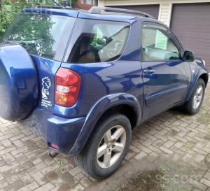 Zils Toyota RAV4 2004 Ludza, ar dzinēja tilpumu 2.00 L un nobraukumu 312 tūkst. km par 2490 €, foto 3 vietnē AUTOMOTO.COM.LV