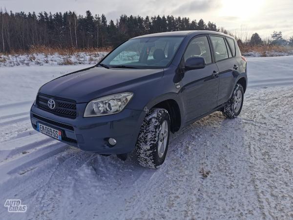 Zils Toyota RAV4 2006 Utena, ar dzinēja tilpumu 2.00 L un nobraukumu 229 tūkst. km par 5125 €, foto 3 vietnē AUTOMOTO.COM.LV