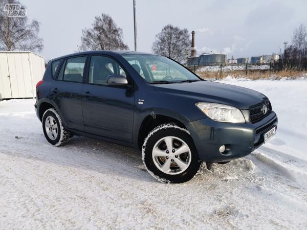 Zils Toyota RAV4 2006 Utena, ar dzinēja tilpumu 2.00 L un nobraukumu 229 tūkst. km par 5125 €, foto 4 vietnē AUTOMOTO.COM.LV