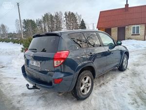 Blue Toyota RAV4 2006 in Vilnius, with an engine capacity of 2.20 L and mileage of 308 thousand km for 3100 €, photo 5 on AUTOMOTO.COM.LV