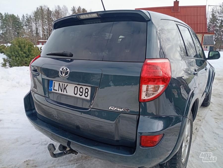 Blue Toyota RAV4 2006 in Vilnius, with an engine capacity of 2.20 L and mileage of 308 thousand km for 3100 €, photo 10 on AUTOMOTO.COM.LV