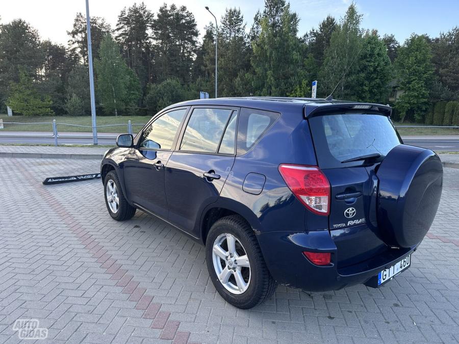 Blue Toyota RAV4 2006 in Druskininkai, with an engine capacity of 2.00 L and mileage of 227 thousand km for 4000 €, photo 8 on AUTOMOTO.COM.LV