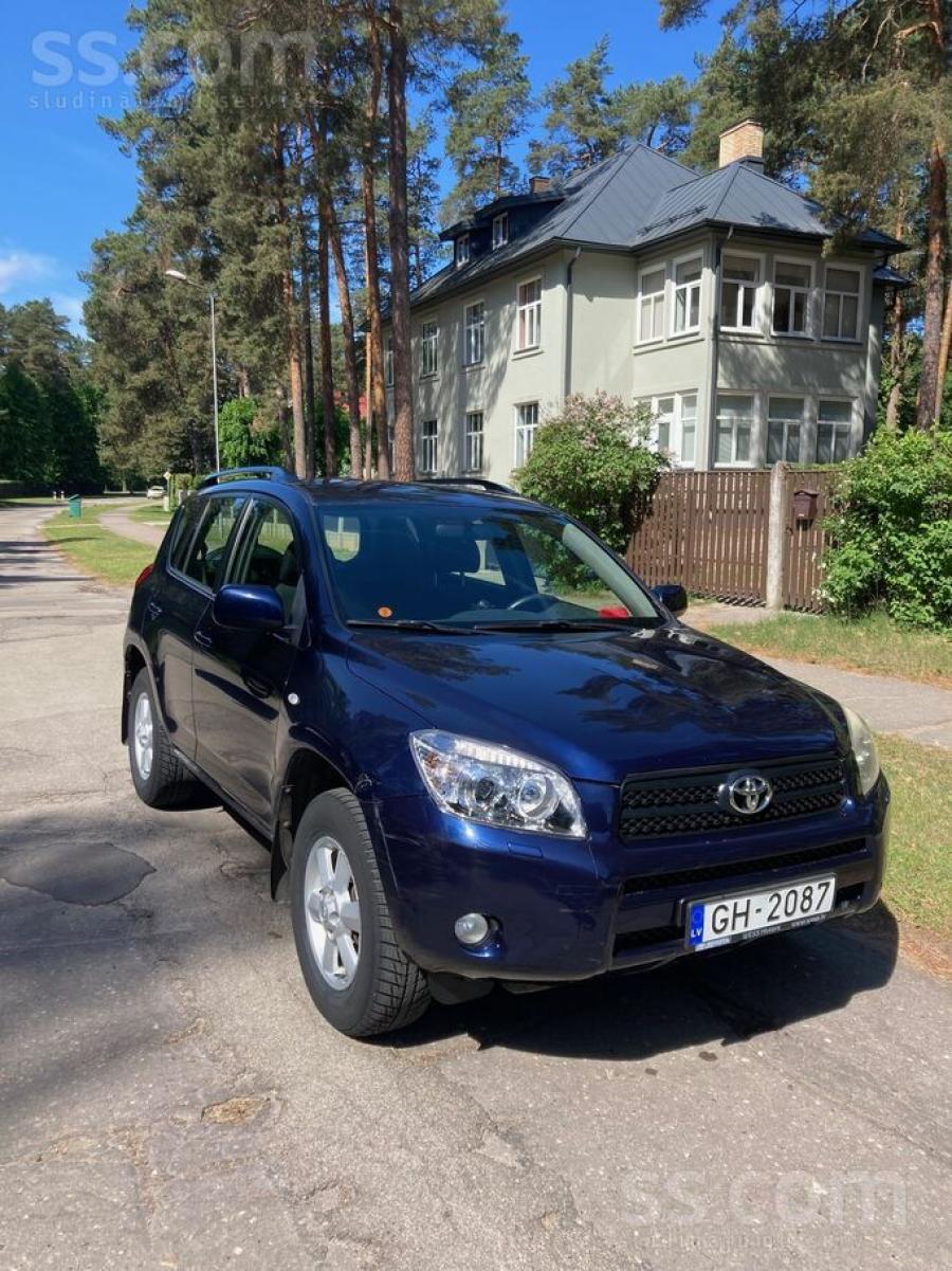 Blue Toyota RAV4 2006 in Riga, with an engine capacity of 2.00 L and mileage of 187 thousand km for 5250 €, photo 1 on AUTOMOTO.COM.LV