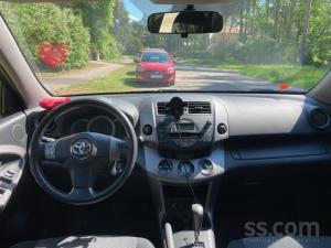 Blue Toyota RAV4 2006 in Riga, with an engine capacity of 2.00 L and mileage of 187 thousand km for 5250 €, photo 10 on AUTOMOTO.COM.LV