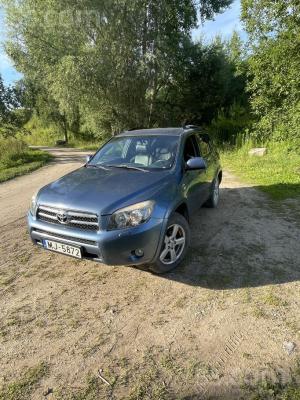 Zils Toyota RAV4 2006 Rīga, ar dzinēja tilpumu 2.20 L un nobraukumu 0 tūkst. km par 3200 €, foto  vietnē AUTOMOTO.COM.LV