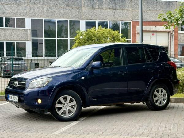 Zils Toyota RAV4 2006 Jelgava, ar dzinēja tilpumu 2.20 L un nobraukumu 291 tūkst. km par 3300 €, foto 5 vietnē AUTOMOTO.COM.LV